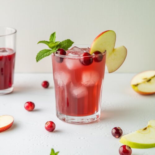 10 Cranberry Winter Mocktail Ideas to Spark Joy - Thirsty Tales