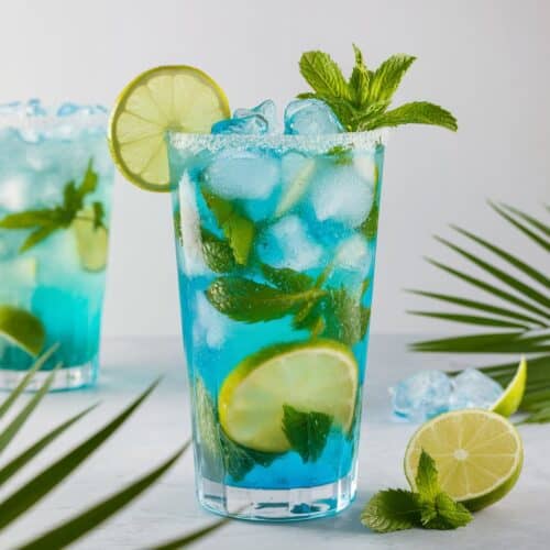15 Blue Winter Cocktails to Wow Your Guests During the Holidays ...