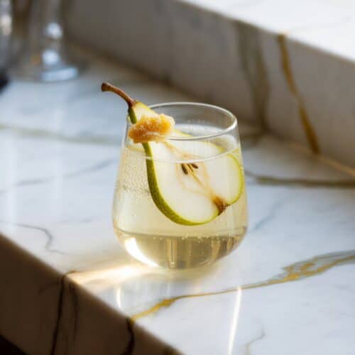 30 Thanksgiving Cocktails for a Crowd - Thirsty Tales